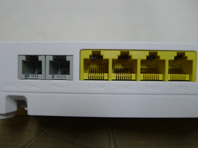 ZTE ZXA10 F620 V5 GPON ONU with 4 ethernet ports and 2 voice pots apply ...