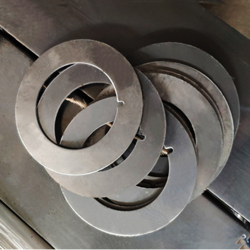 Cemented carbide cutting ring, round cutter