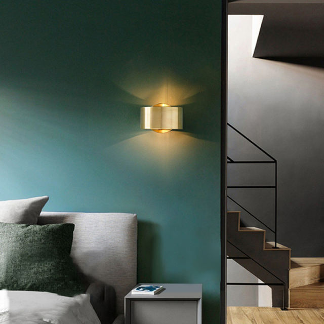 1-Light Contemporary Wall Sconce Small Simple Wall Light in Brushed ...