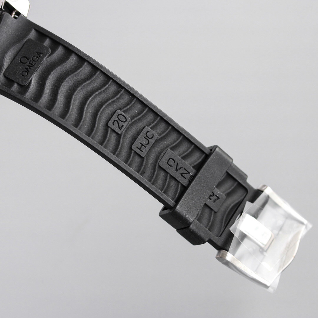 SWISS movement 904L,Omega