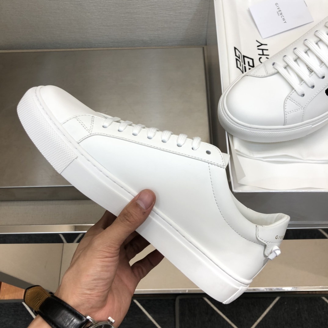 GIVENCHY-360,Men