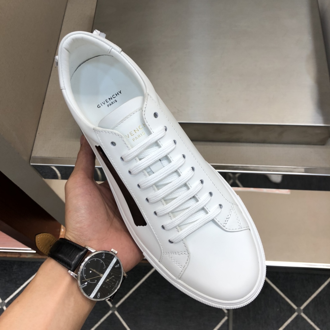 GIVENCHY-360,Men