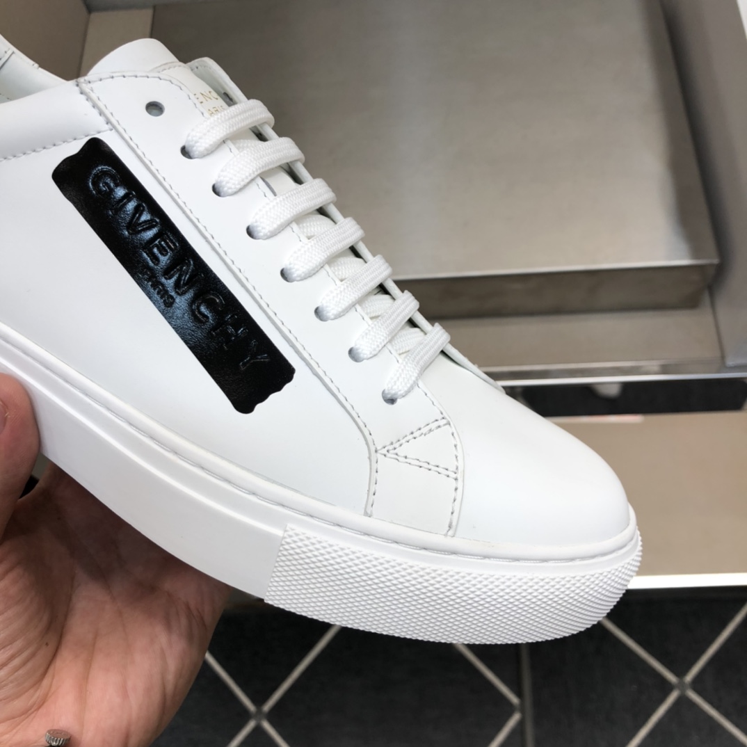 GIVENCHY-360,Men