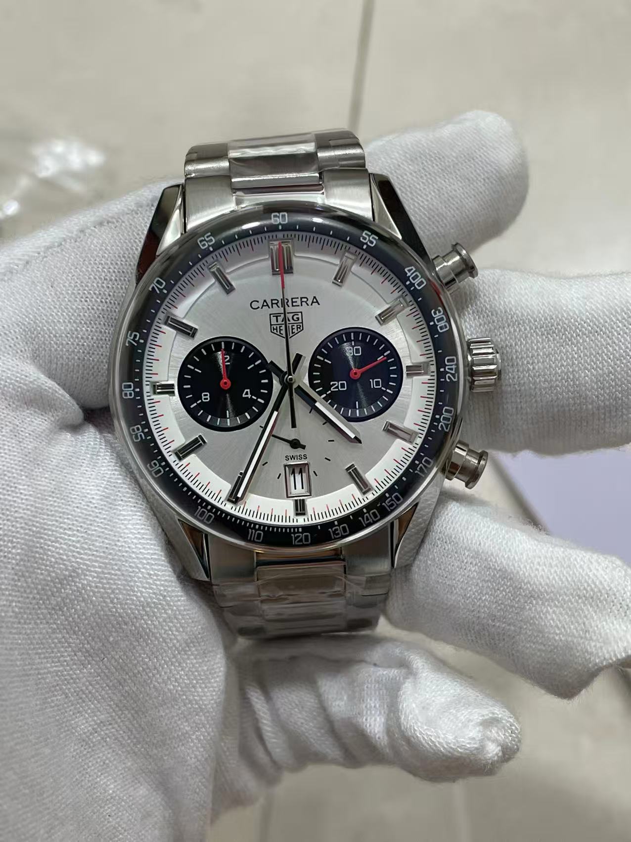 TAG- - HEUER quartz movement 0145,TAG Heue.r