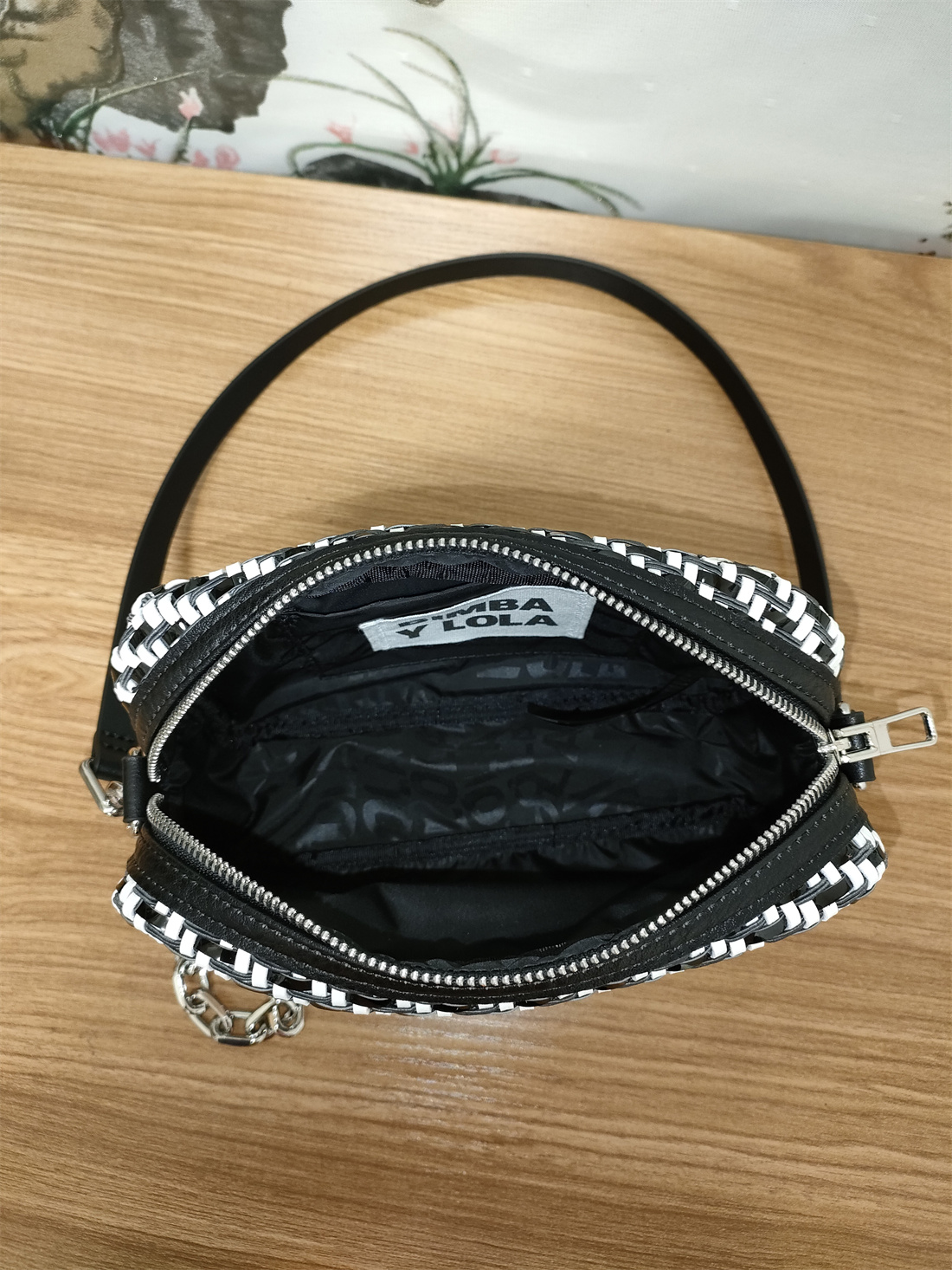 BYL Woven Messenger Bag,B&L