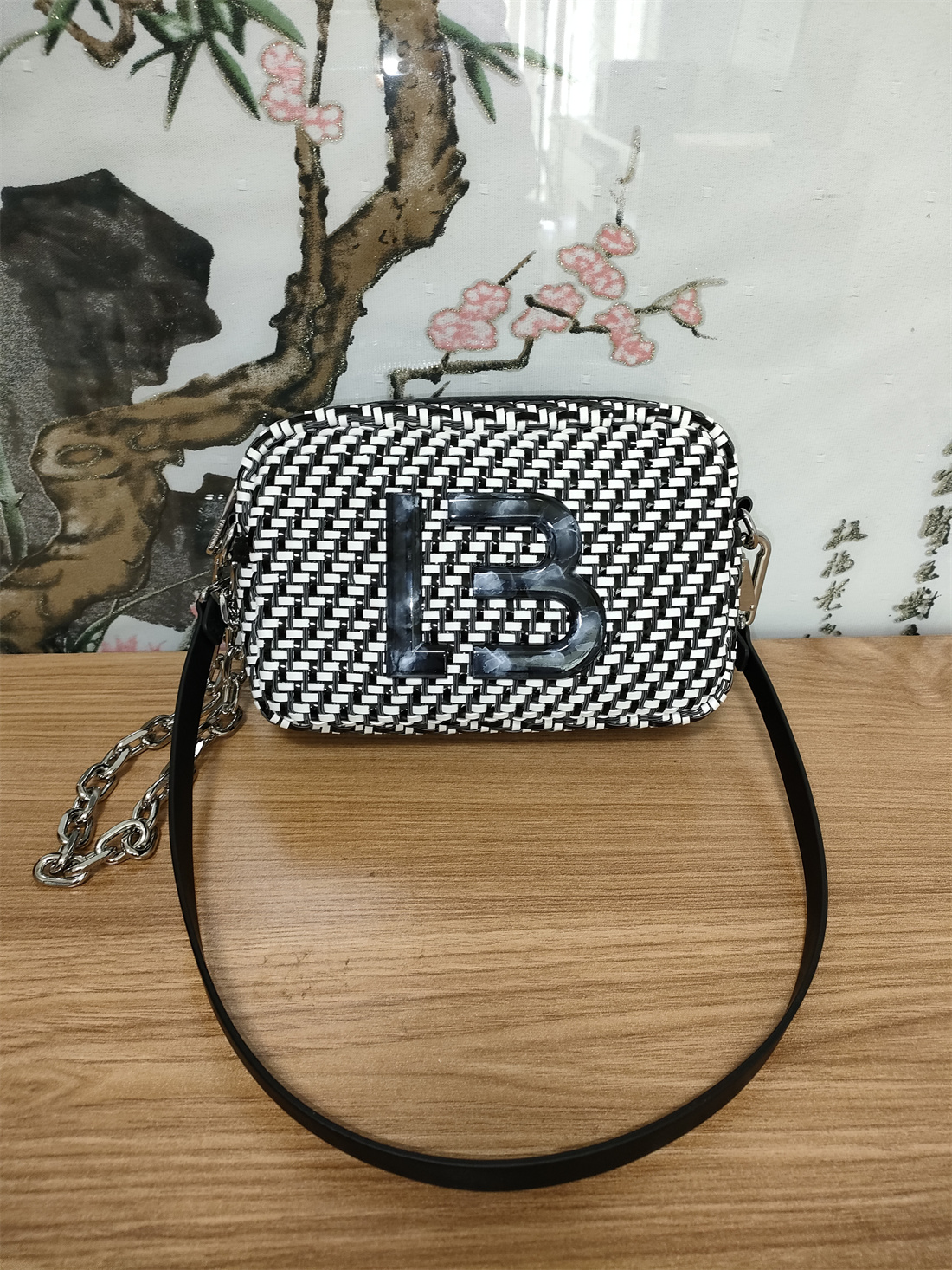 BYL Woven Messenger Bag,B&L