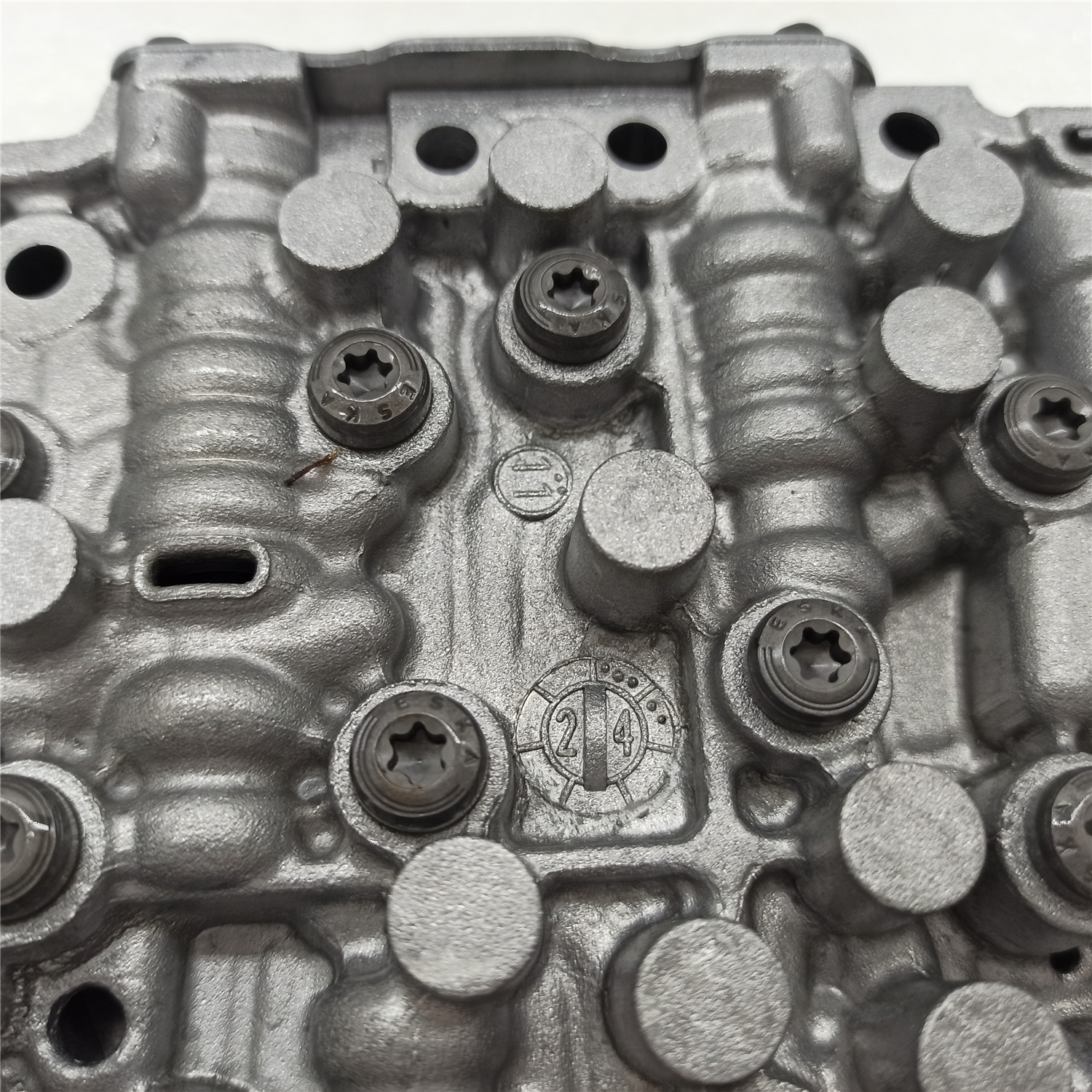 724 AUTOMATIC TRANSMISSION VALVE BODY R 246 377 14 01 GOOD USED FOR ...