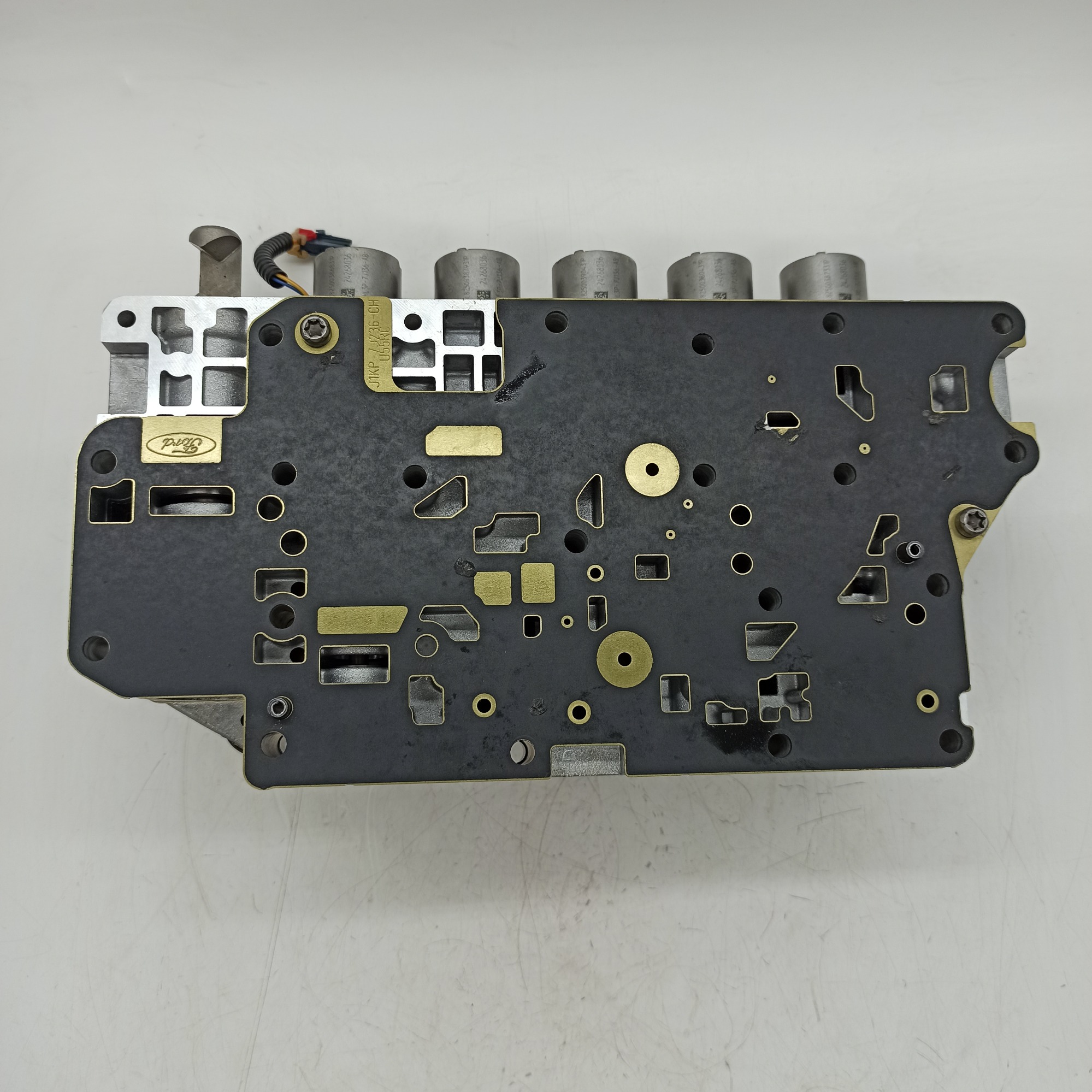 8F24-0002-FN 8F24 Automatic Transmission valve body with pressure ...