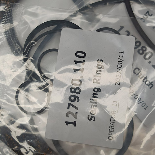 A4LB1 OVERHAUL KIT YEAR 1997-ON TERE Daihatsu T12702B