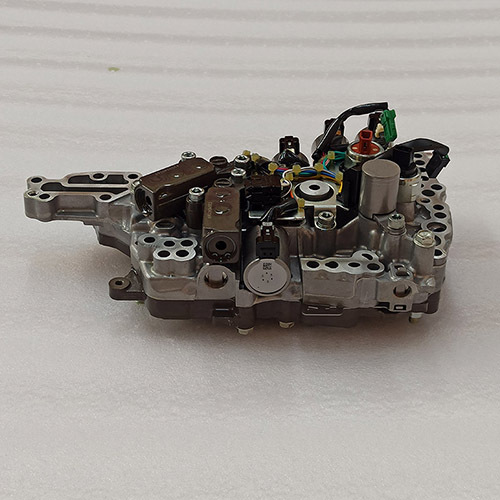 JF017E-0037-OEM Valve Body With Accumulator On Valve Body separator ...