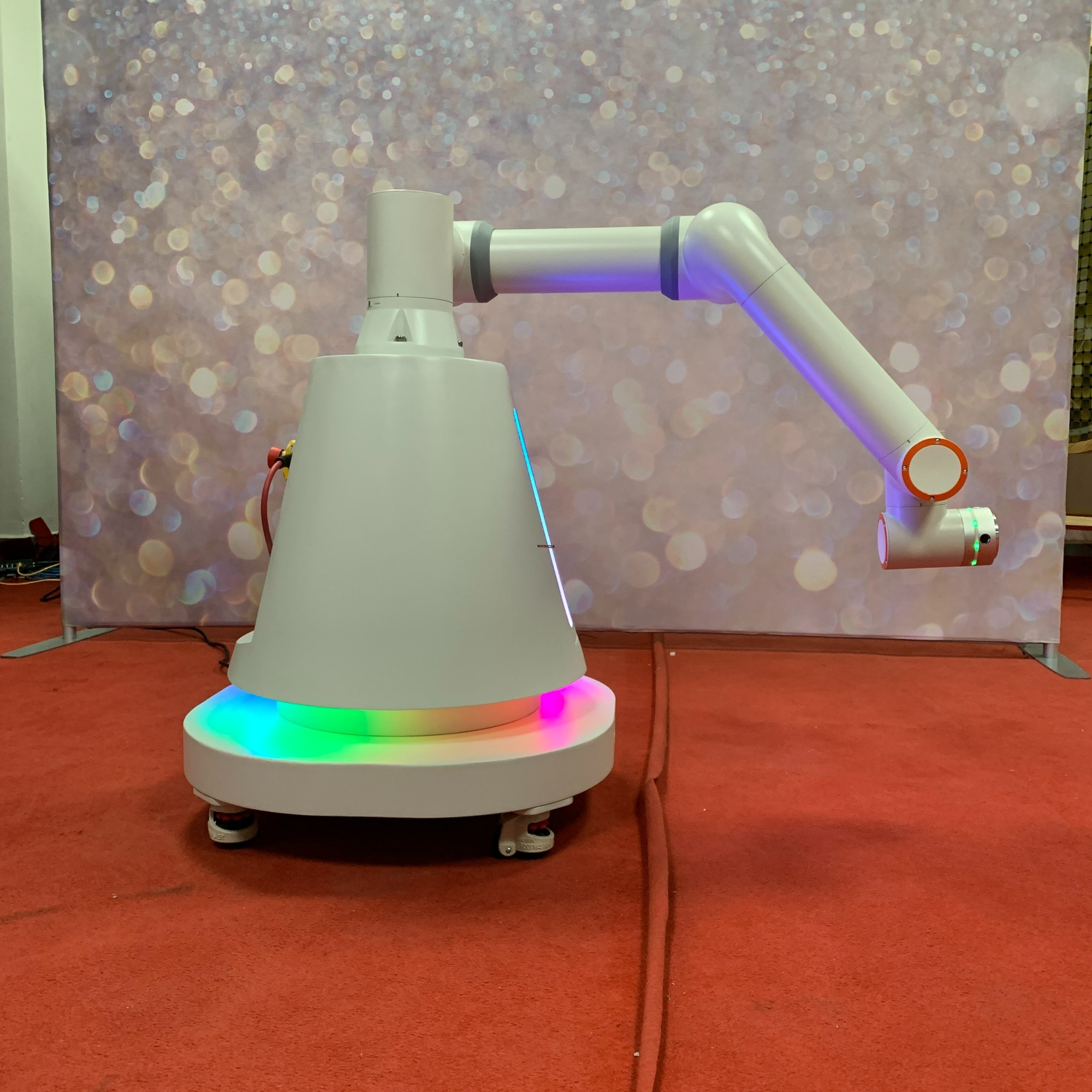 Glambot: Automated Photo Booth Robotic Arm - Instant Glamour ...