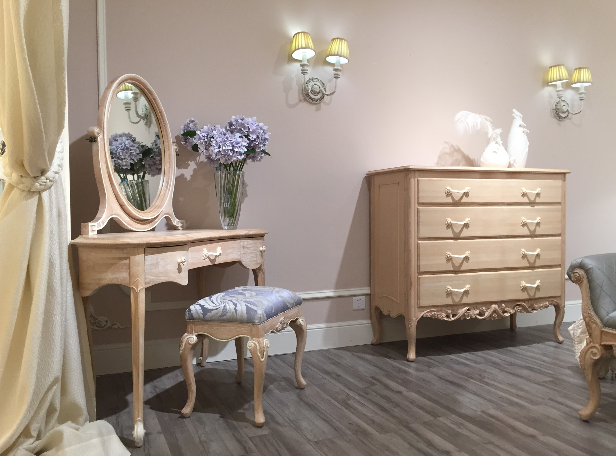 Unveiling the Timeless Elegance: Art Deco Influence in Modern Classical ...