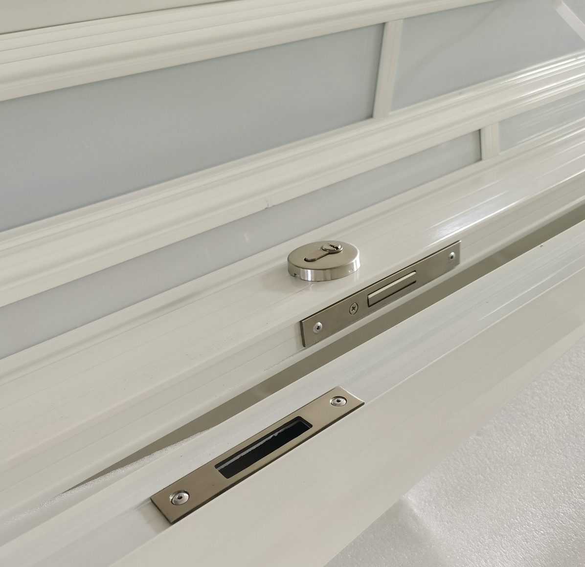 Sliding Folding Closures: Protect Your Space with Versatile Security ...