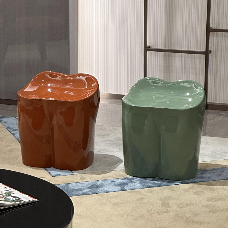 Creative Modern Living Room Drum Stools - Innovative Seating Solutions