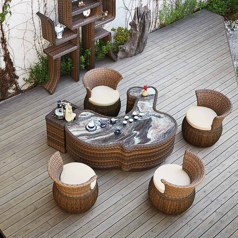 Outdoor tea table and chair set: enjoy a pleasant outdoor experience