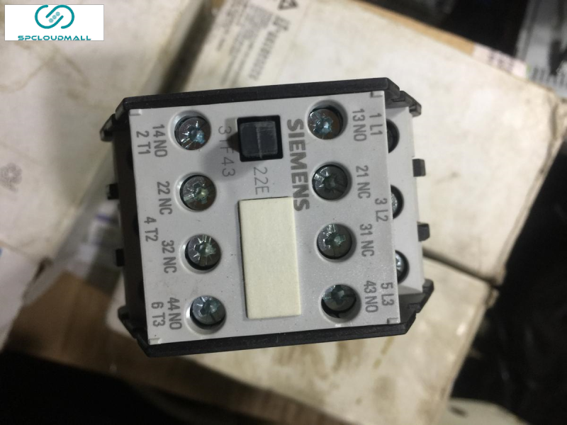 SIEMENS CONTACTOR 3TF40 22-1XB4,CONTACTOR