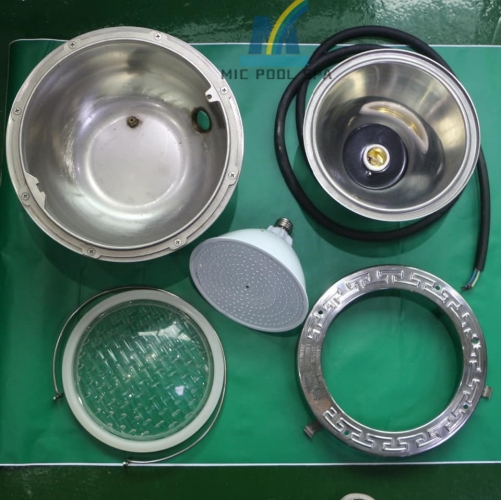 Waterproof underwater light plastic surface with Plastic housing ...