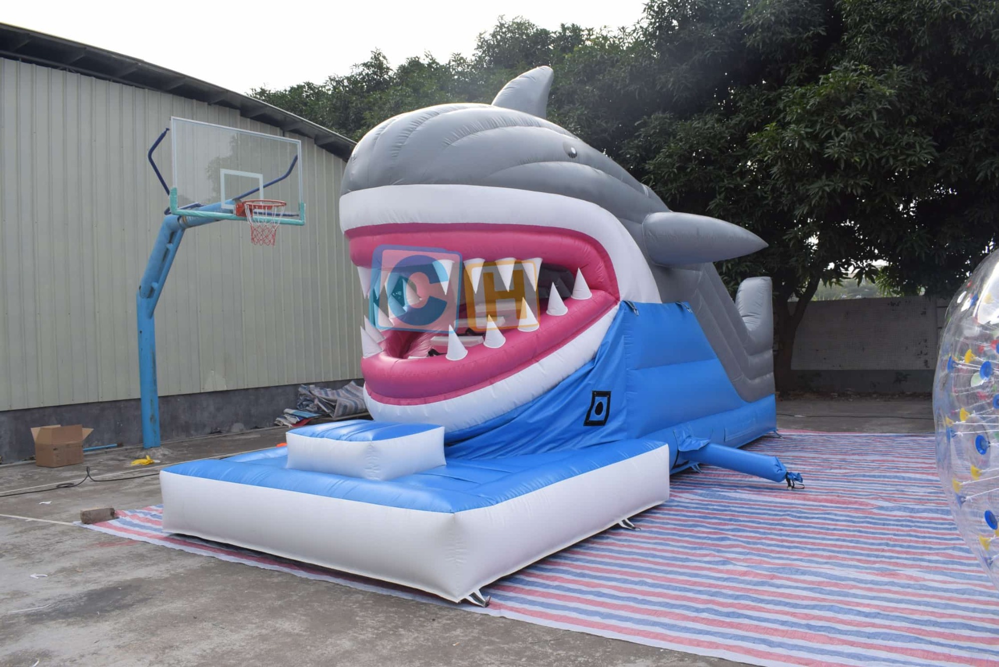Inflatable pool slides for inground pools