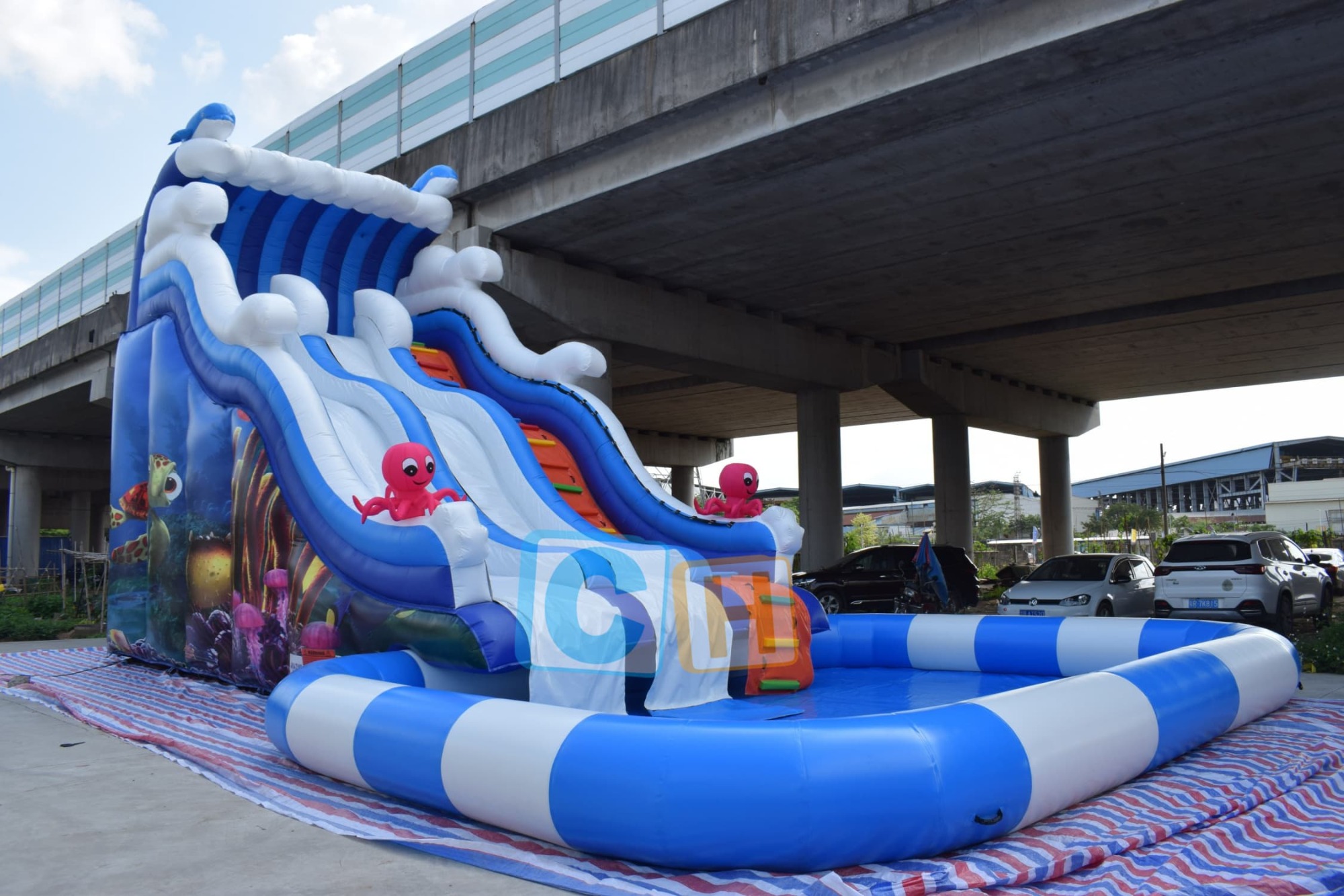 Commercial inflatable water slides for adults