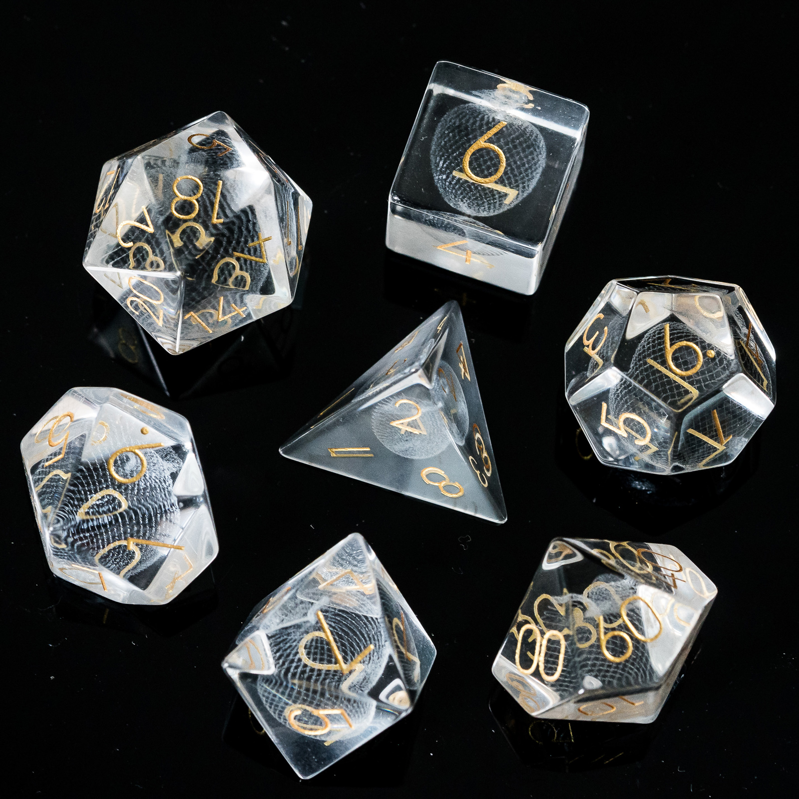 Full Set Laser Pattern Crystal Dice With Hexagonal Leather Box