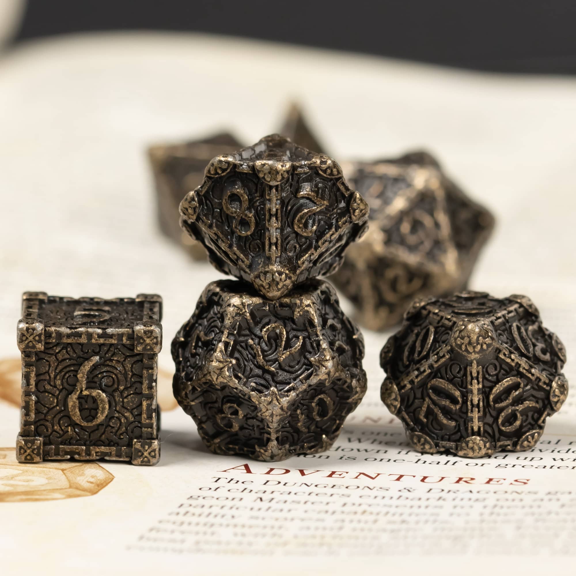 Full Set Dagger font Metal DND Dice With Bag