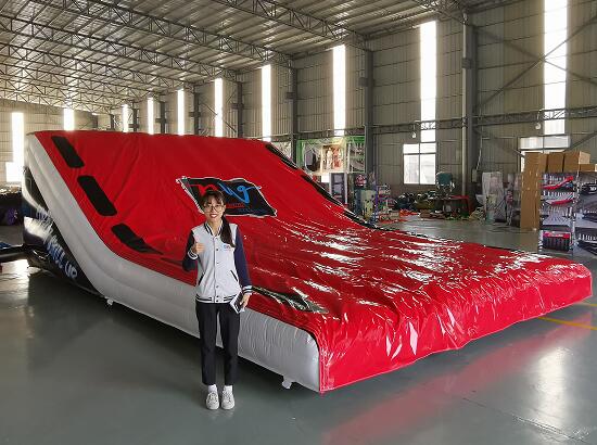 Customized Inflatable Landing Ramp Manufacturer-Hushine Inflatables