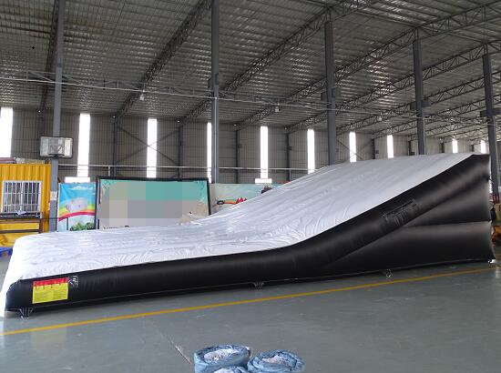 Bike airbag landing,bmx airbag landing,inflatable landing pad,mtb ...