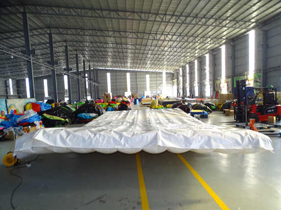 Hot Sale Skiing Bike Airbag Landing Inflatable landing Pad