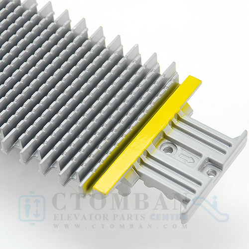 European Escalator/Travelator stainless step