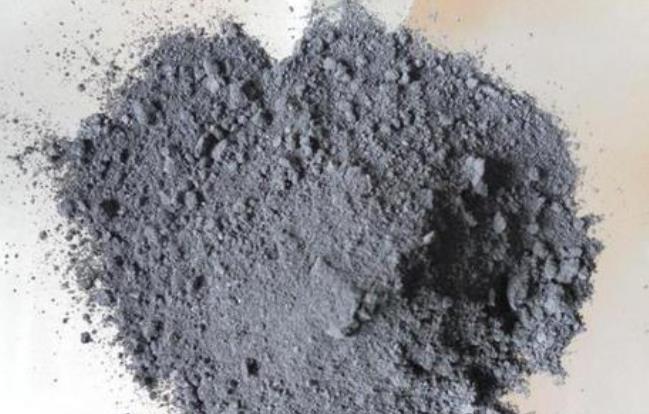 What are the advantages and applications of molybdenum disulfide