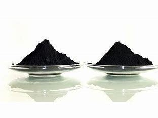 What color particles are chromium oxide?