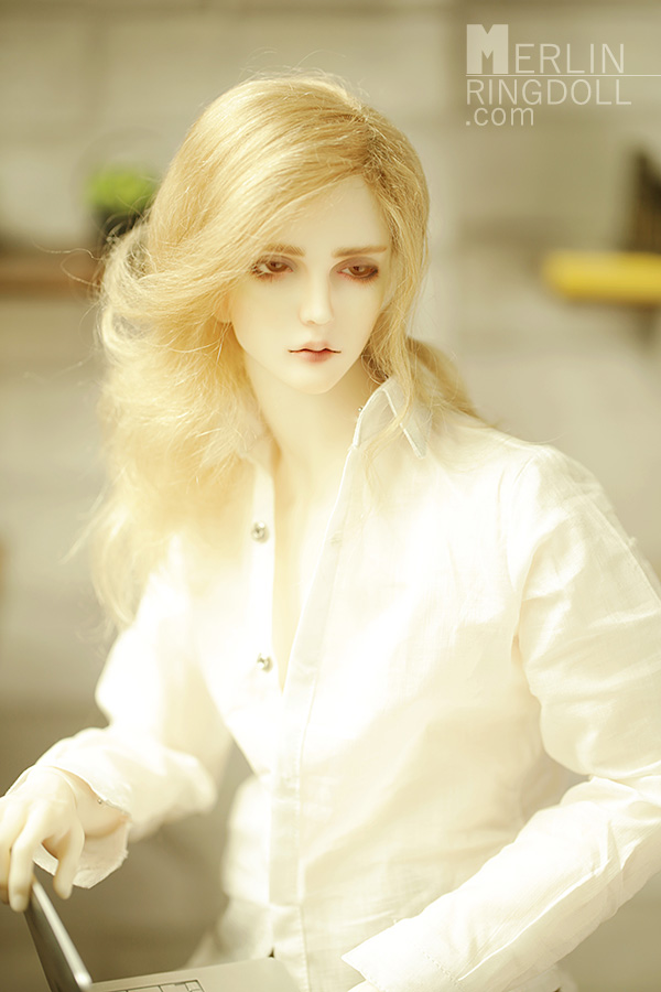 Merlin,Sold out dolls