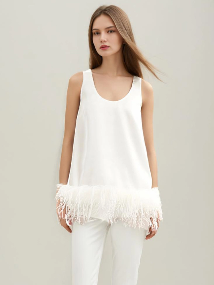 TWOTWINSTYLE Feather Trimmed Stain Vest