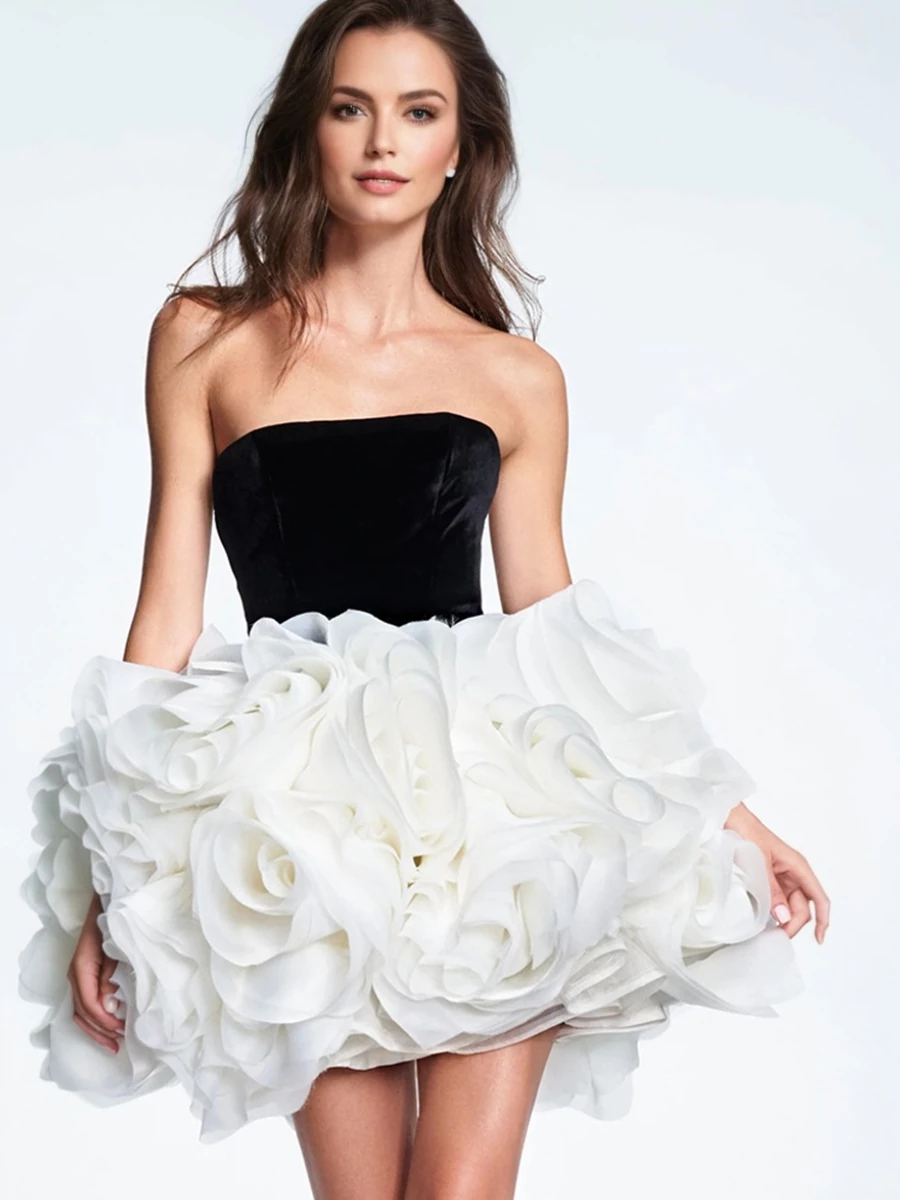 TWOTWINSTYLE Black And White Spliced Fishbone Flower Mini Dress