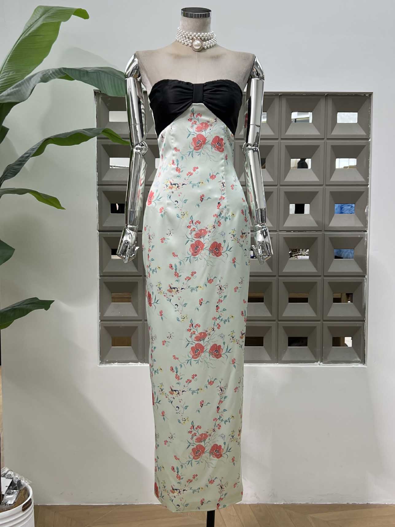 TWOTWINSTYLE Hit Color Off Shoulder Print Long Dress