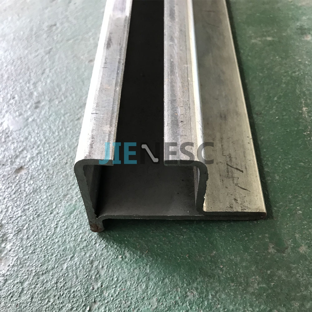 DAA50NQW1-3000 Escalator Step Guide Rail