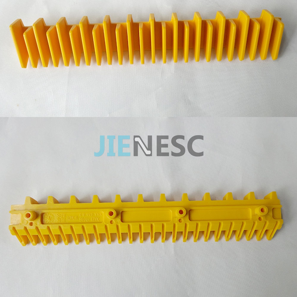 XAA455S3 Escalator Step Cleat