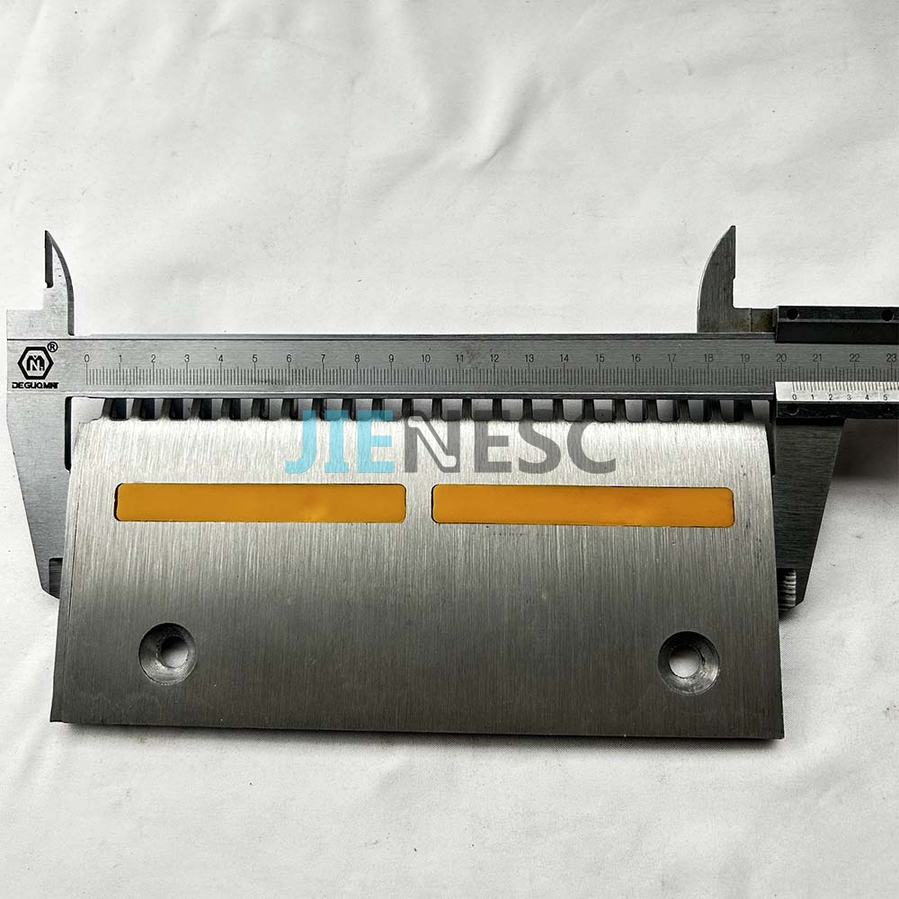 313609 Yellow Escalator Comb Plate