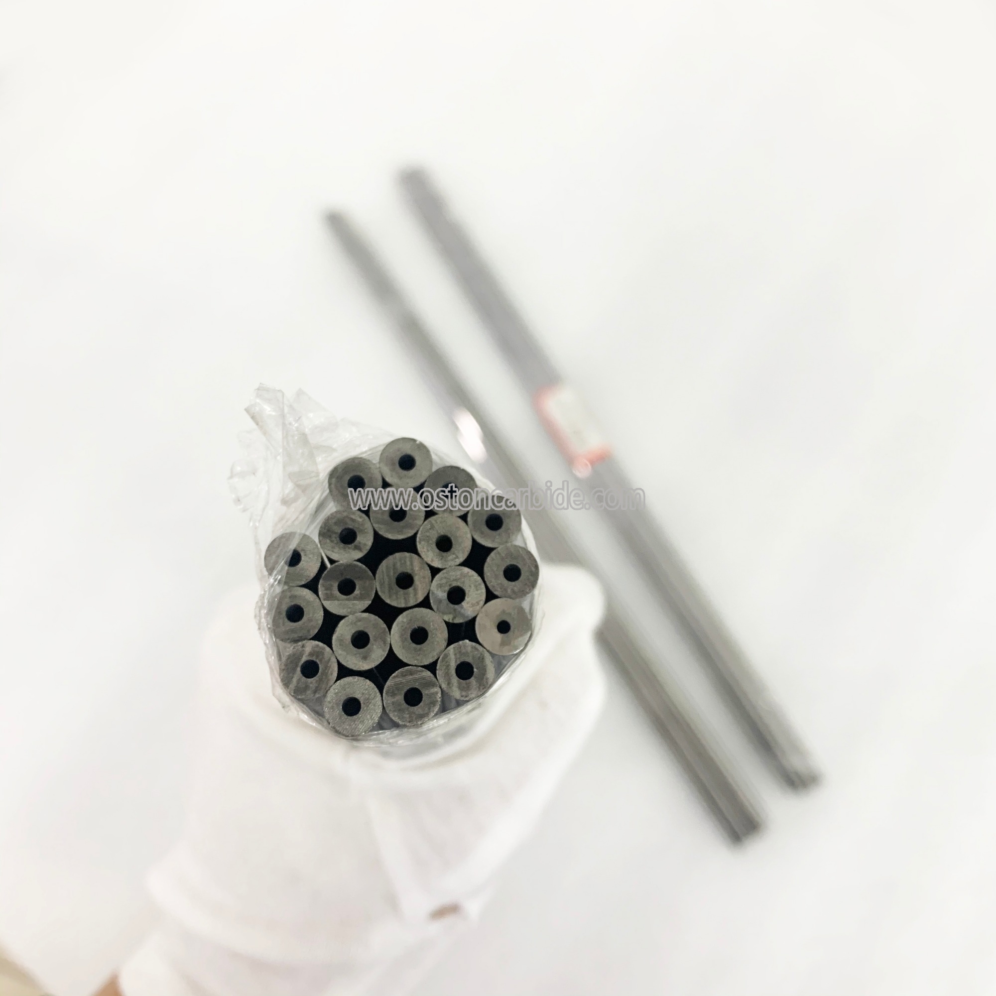 Tungsten Carbide Rods with One Central Straight Coolant Hole