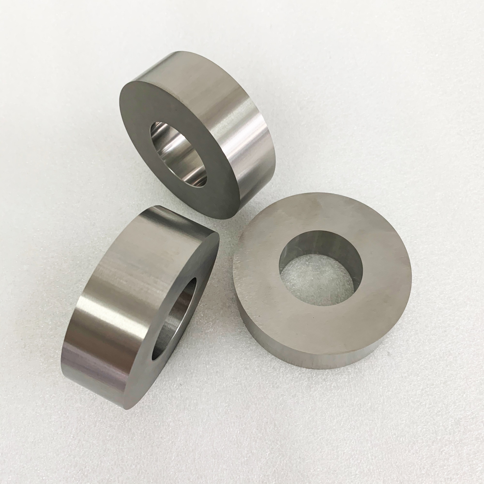 What is Non-magnetic Tungsten Carbide