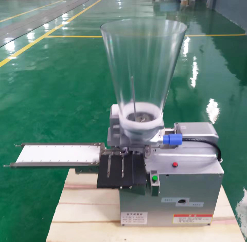 Commercial Semi Automatic Japanese Empanada Gyoza Dumpling Samosa ...