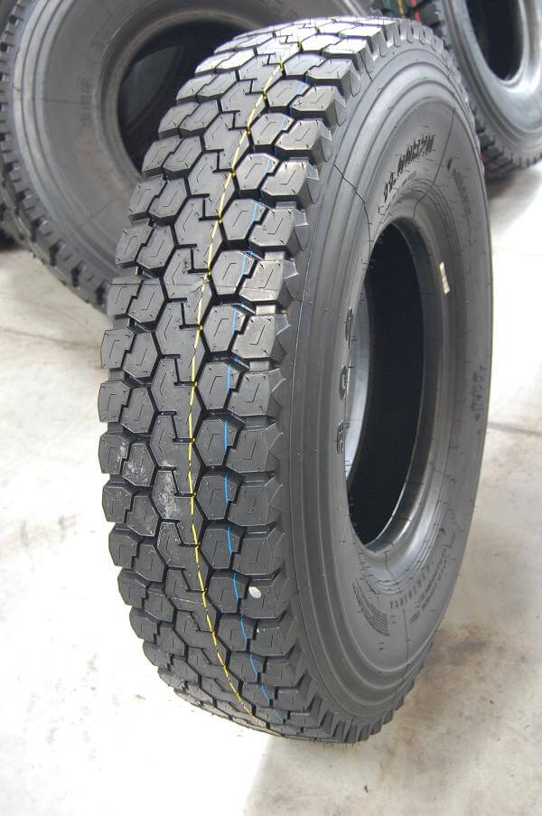 ANNAITE TRUCK TIRES 302 PATTERN FOR 1100r20 1200r20