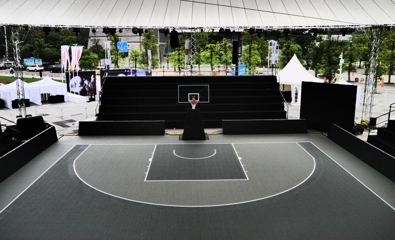Outdoor FIBA 3X3 Basketball Court