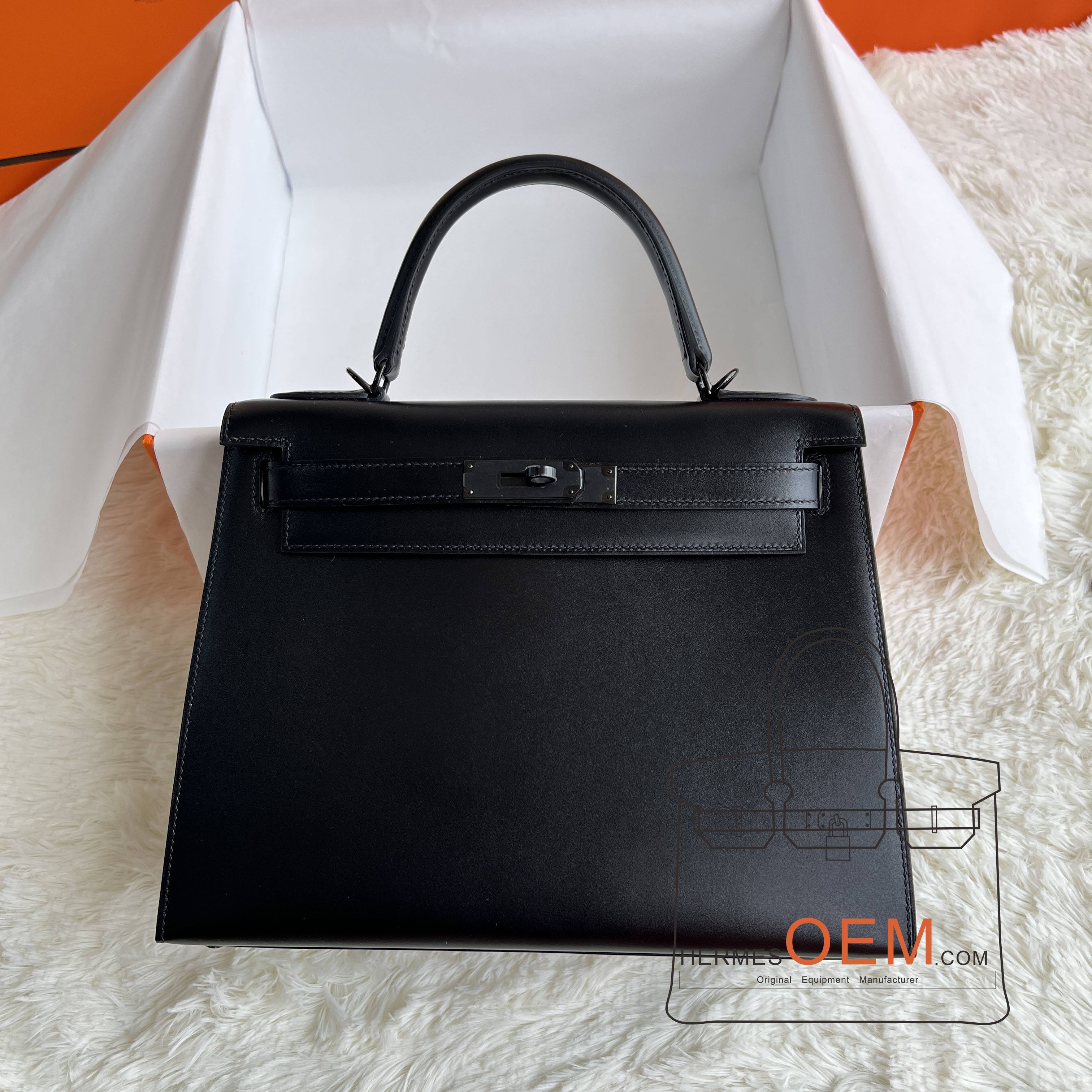Kelly28 Box So Black