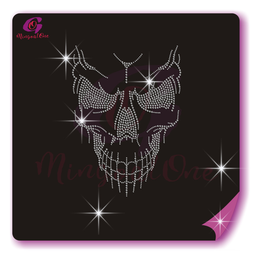 Skull rhinestone transfer