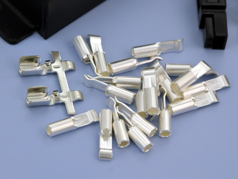 Chunzehui F-1005 9 Port 40A Anderson Powerpole Connector Power Splitter ...