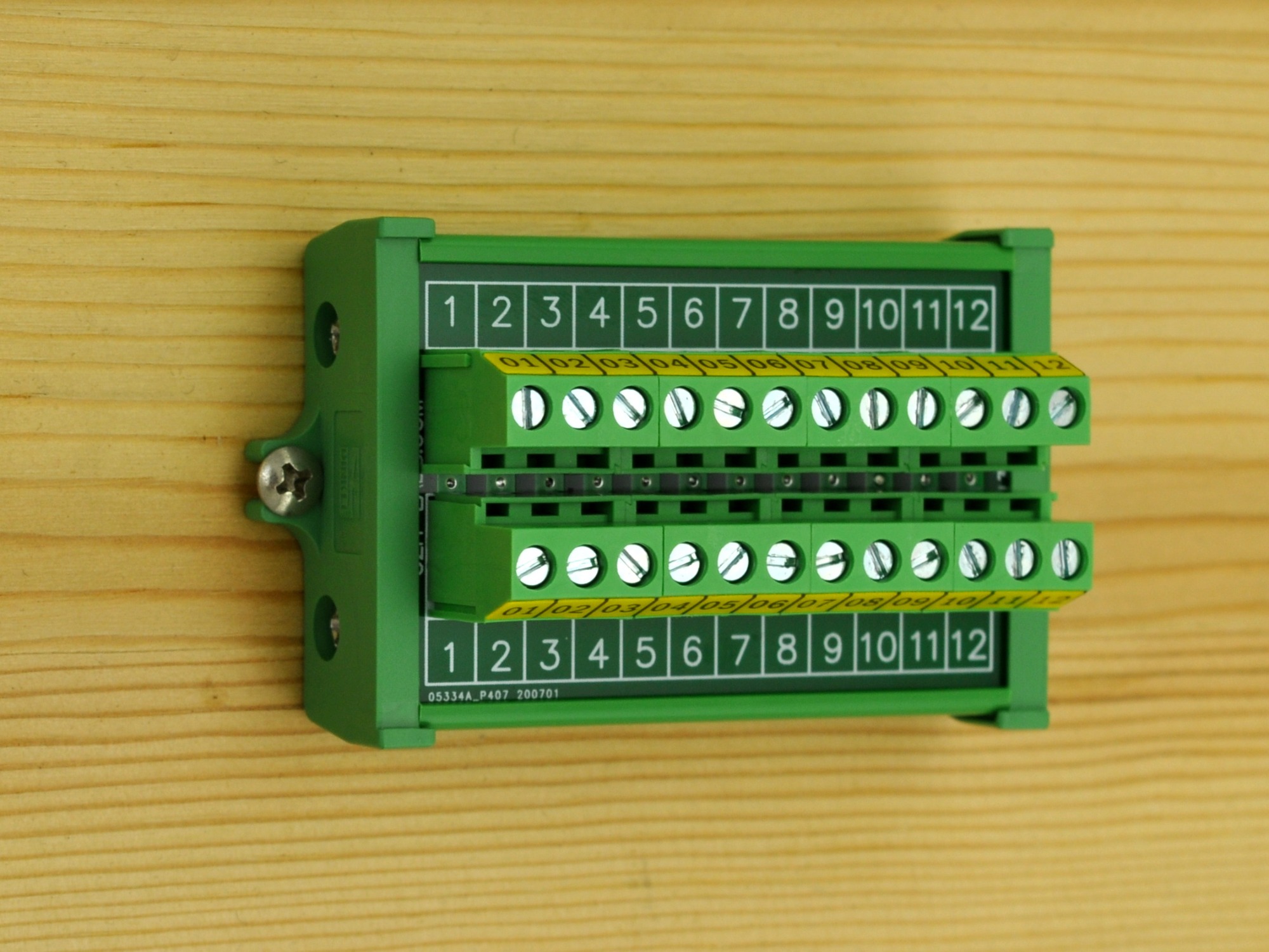 Screw Mount 24A/400V 12 Position Screw Terminal Block Distribution Module