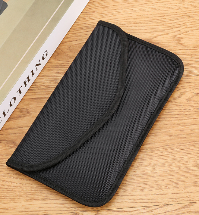 Mobile phone signal shielding bag