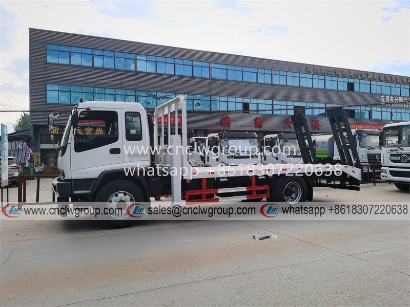 A Best Excavator Carrier Truck ISUZU 10-15 ton excavator self loading ...