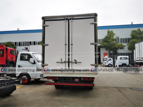 Korea Hyundai 4x2 14ft refrigerated van freezer box truck for cold ...